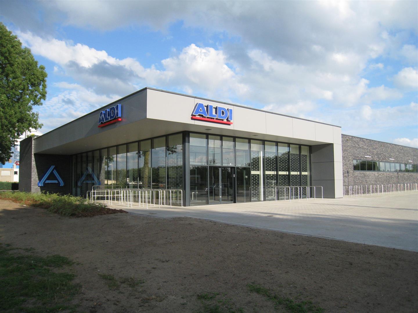 Aldi in Lochem opgeleverd
