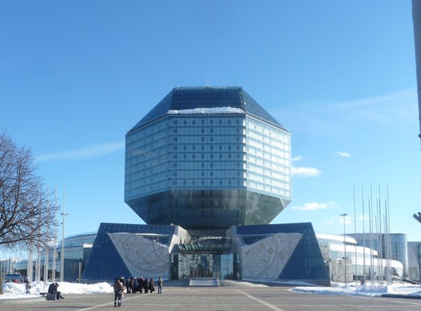 Prospekt Nezaletsjnasji in Minsk