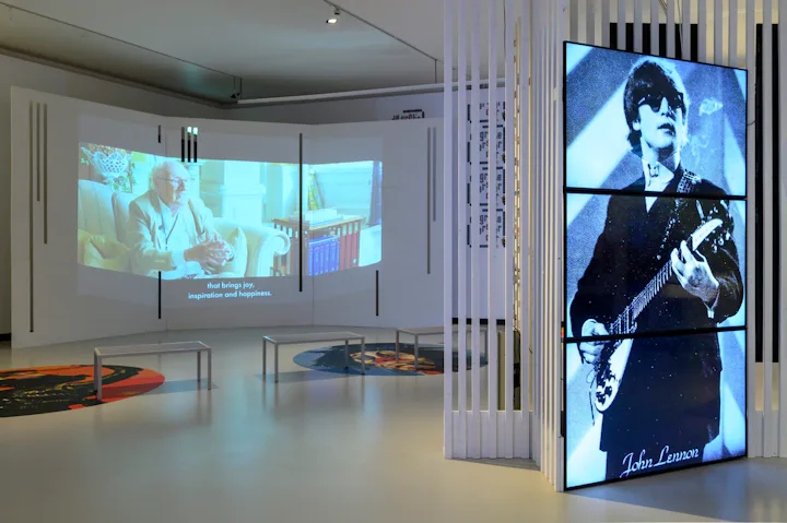 Een visueel bombardement in het Designmuseum Den Bosch