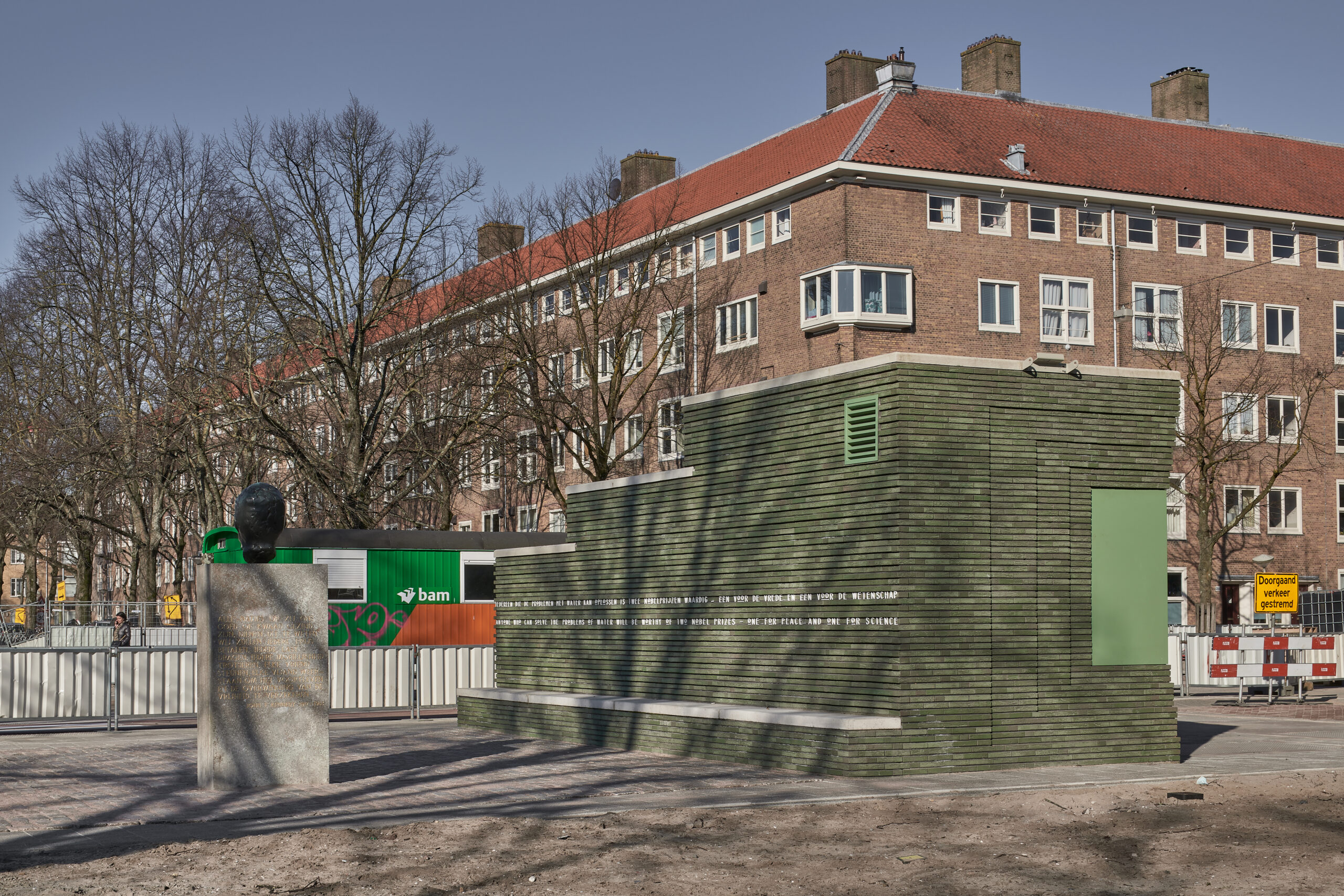 Sprekende groene baksteen in de eindgemalen die BureauVanEig maakte ...