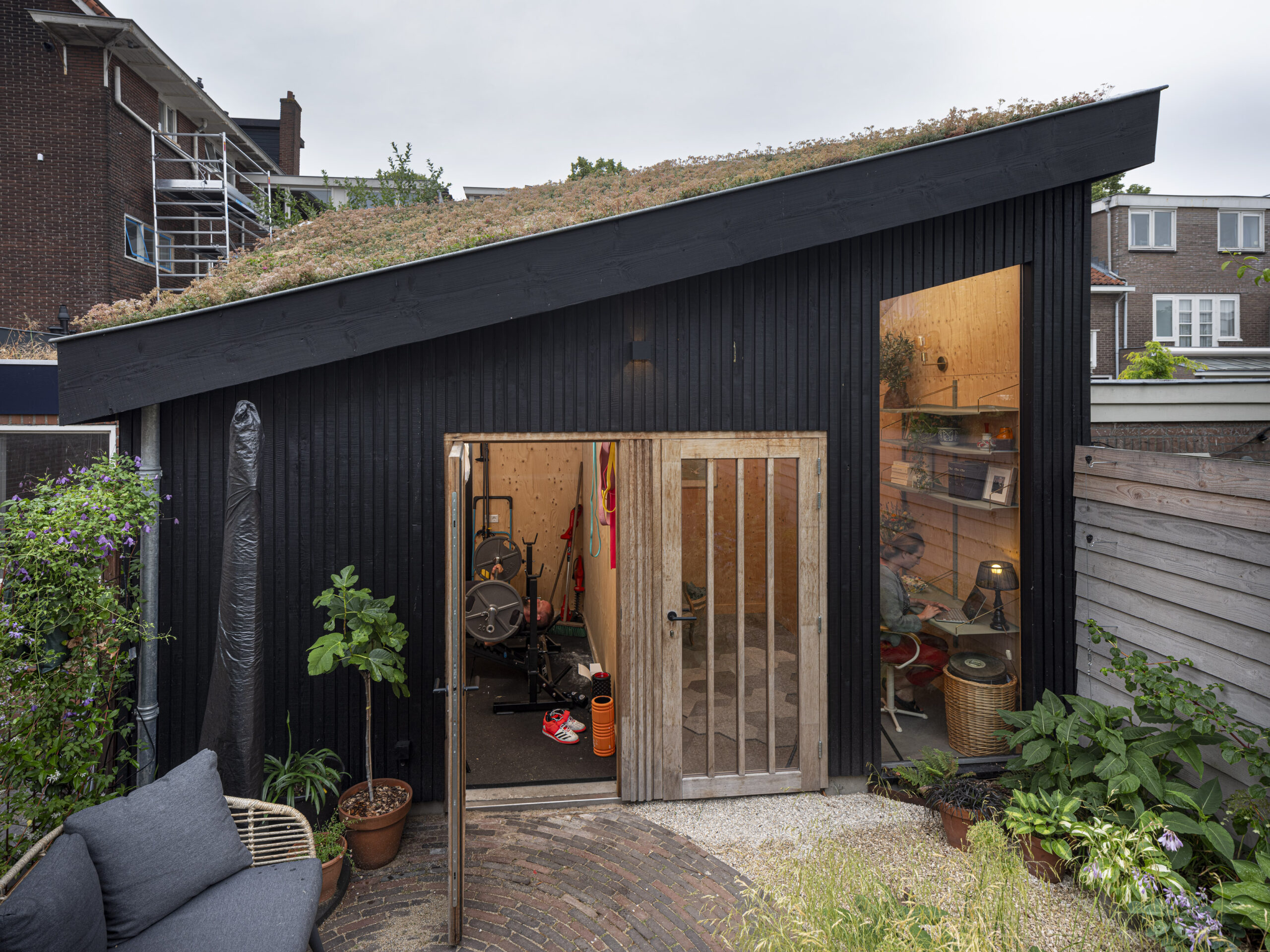 De opmars van het tuinkantoor, of beter gezegd: de kantoorschuur