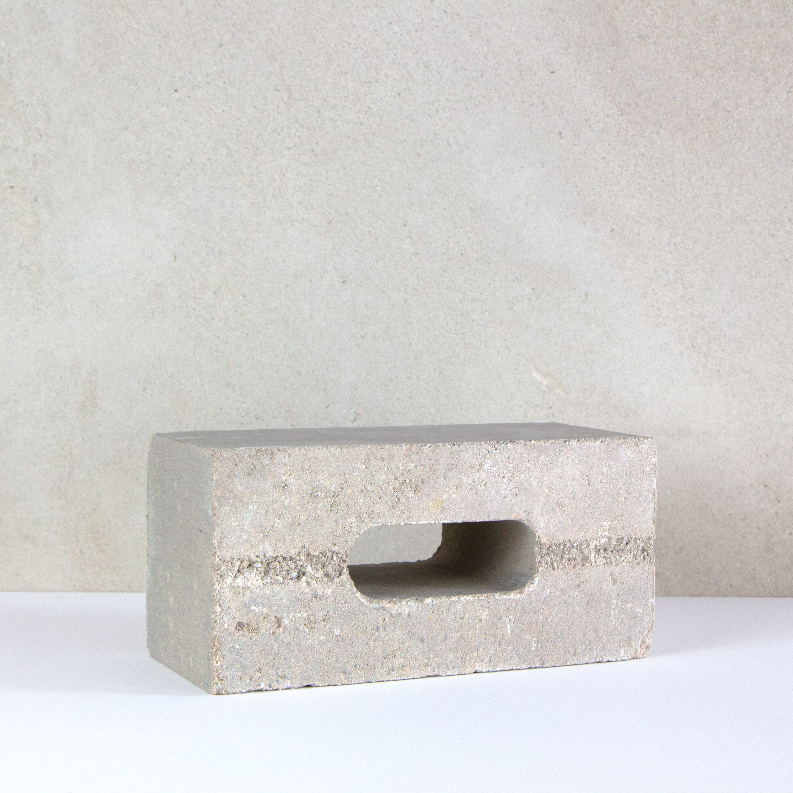 Van afvalberg naar bouwmateriaal: deze architecten geven lokale leem ...