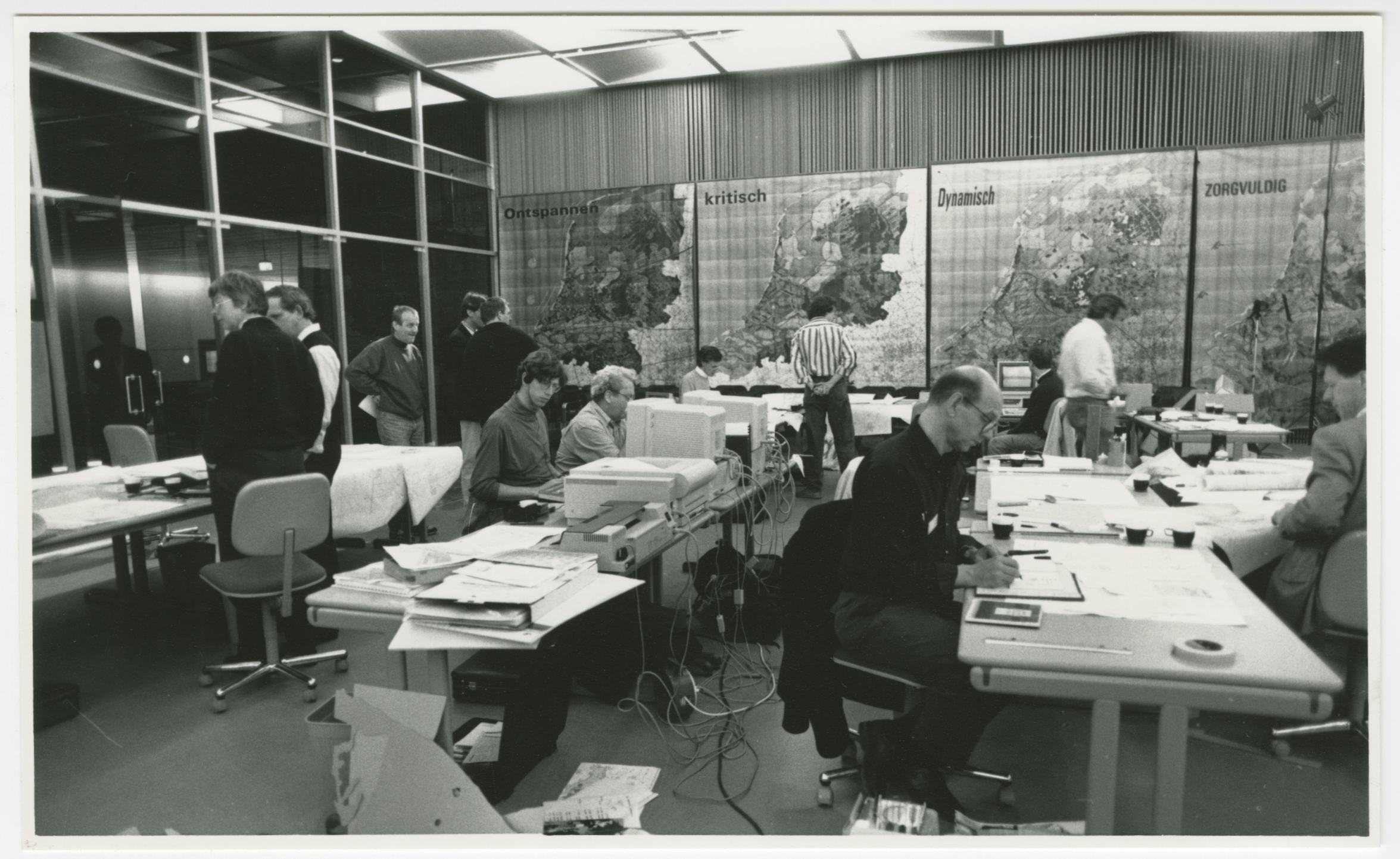 Tentoonstelling 'Nederland op de tekentafel' is een feest, maar ook een ...