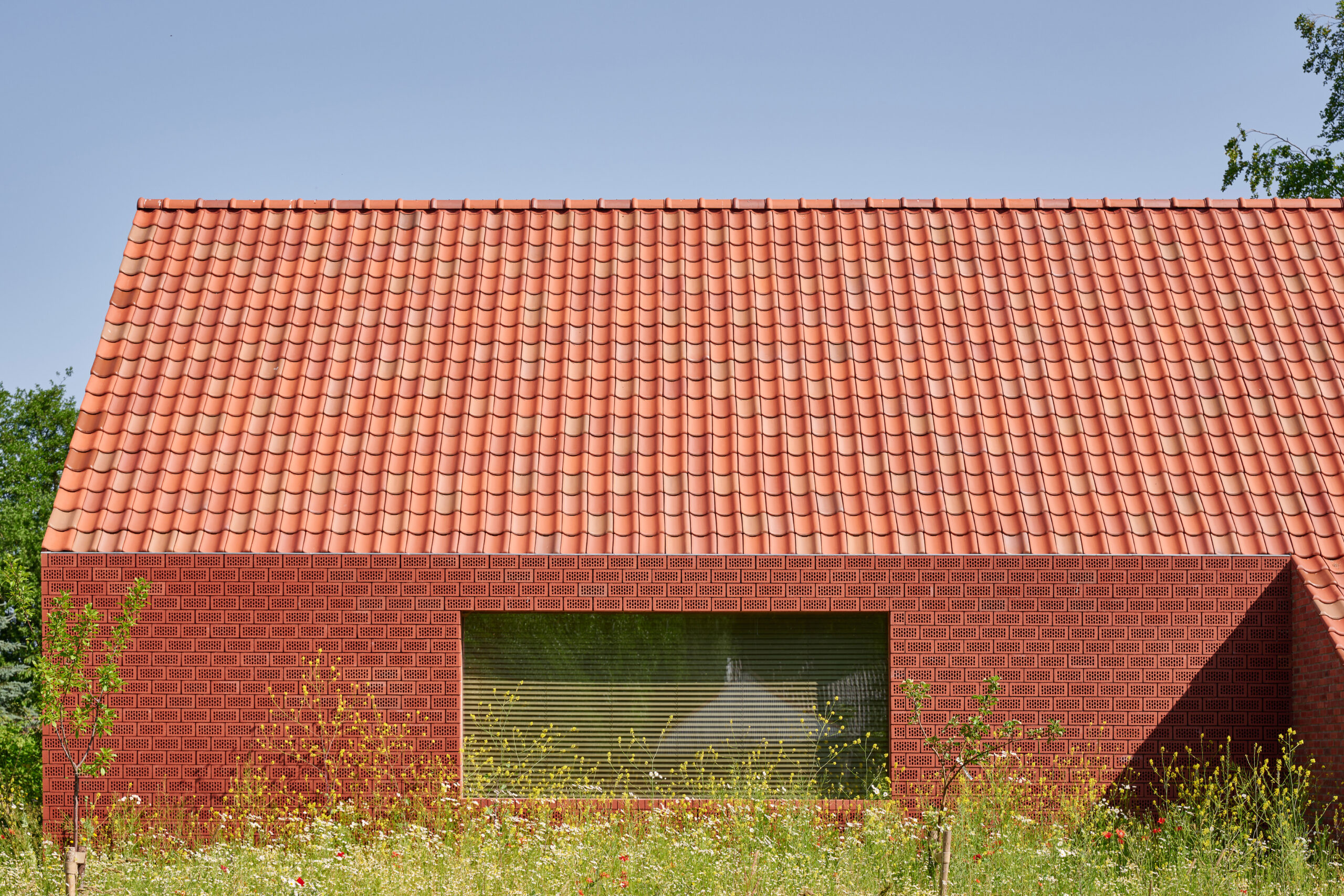 +PEIL Architecten laat met Drents Rood zien hoe nieuwe, strakke ...