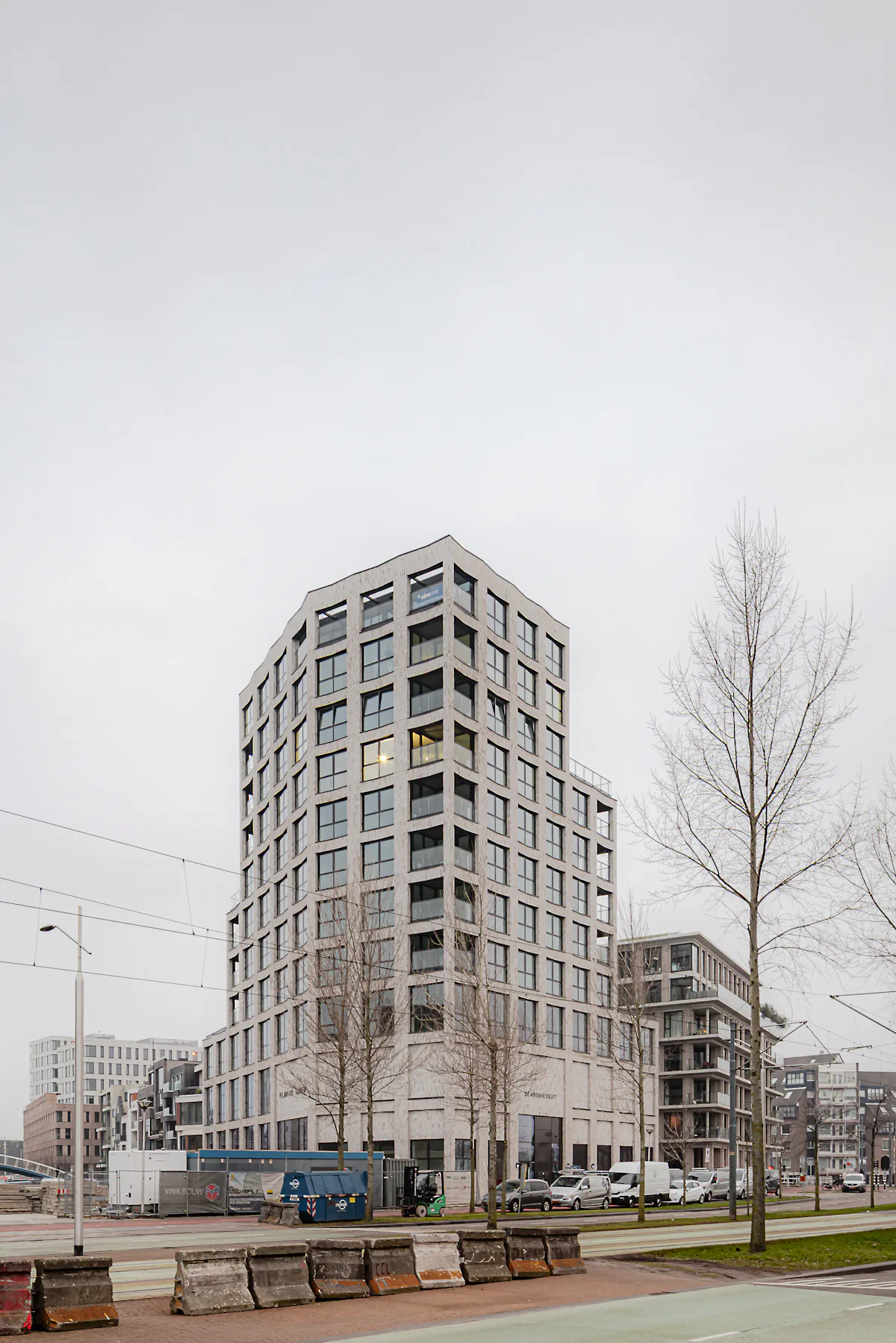Rijk wonen boven het spoor: Hooghe Delft door Ronald Janssen ...