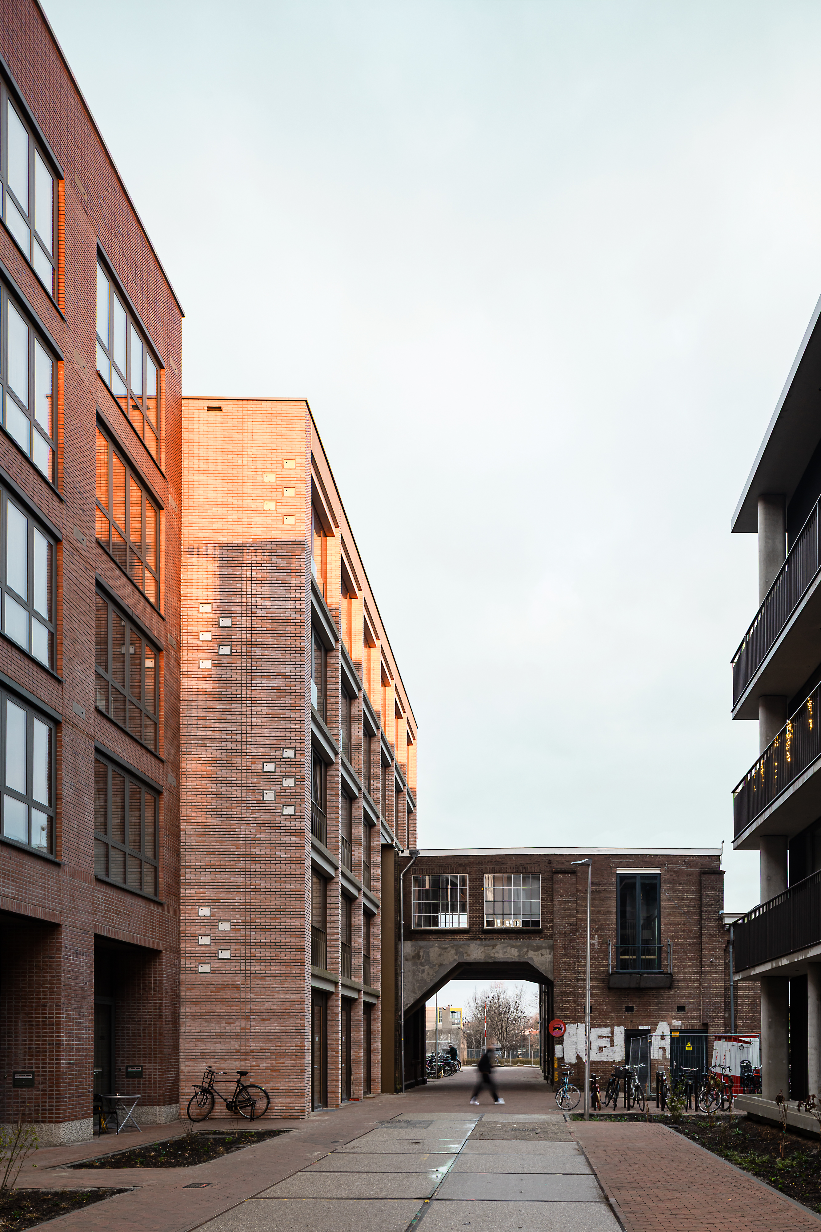 Wisselspoor in Utrecht: Office Winhov, Arons en Gelauff en Beta maken ...